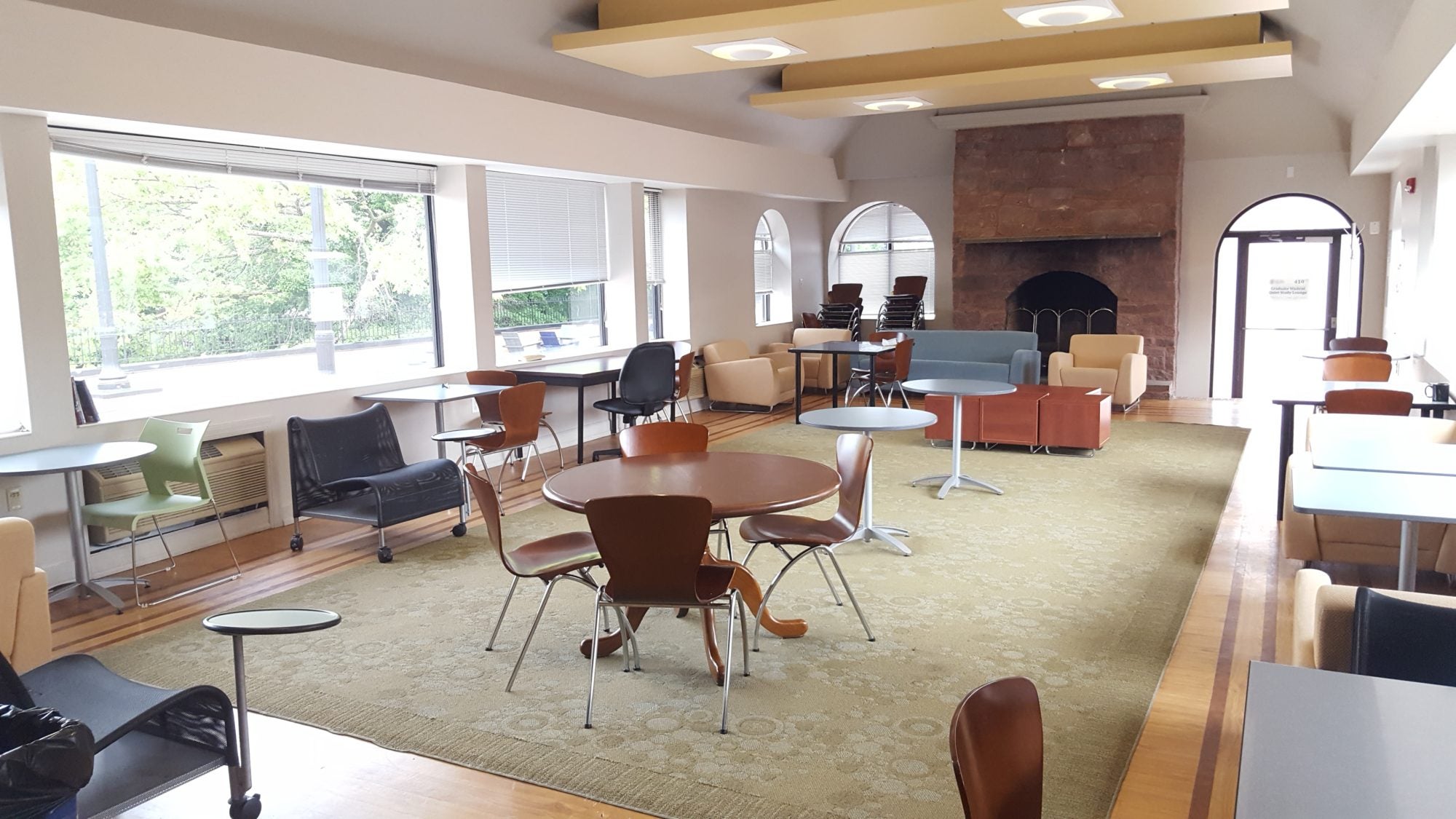 Graduate Student Lounge - Graduate School of Arts & Sciences